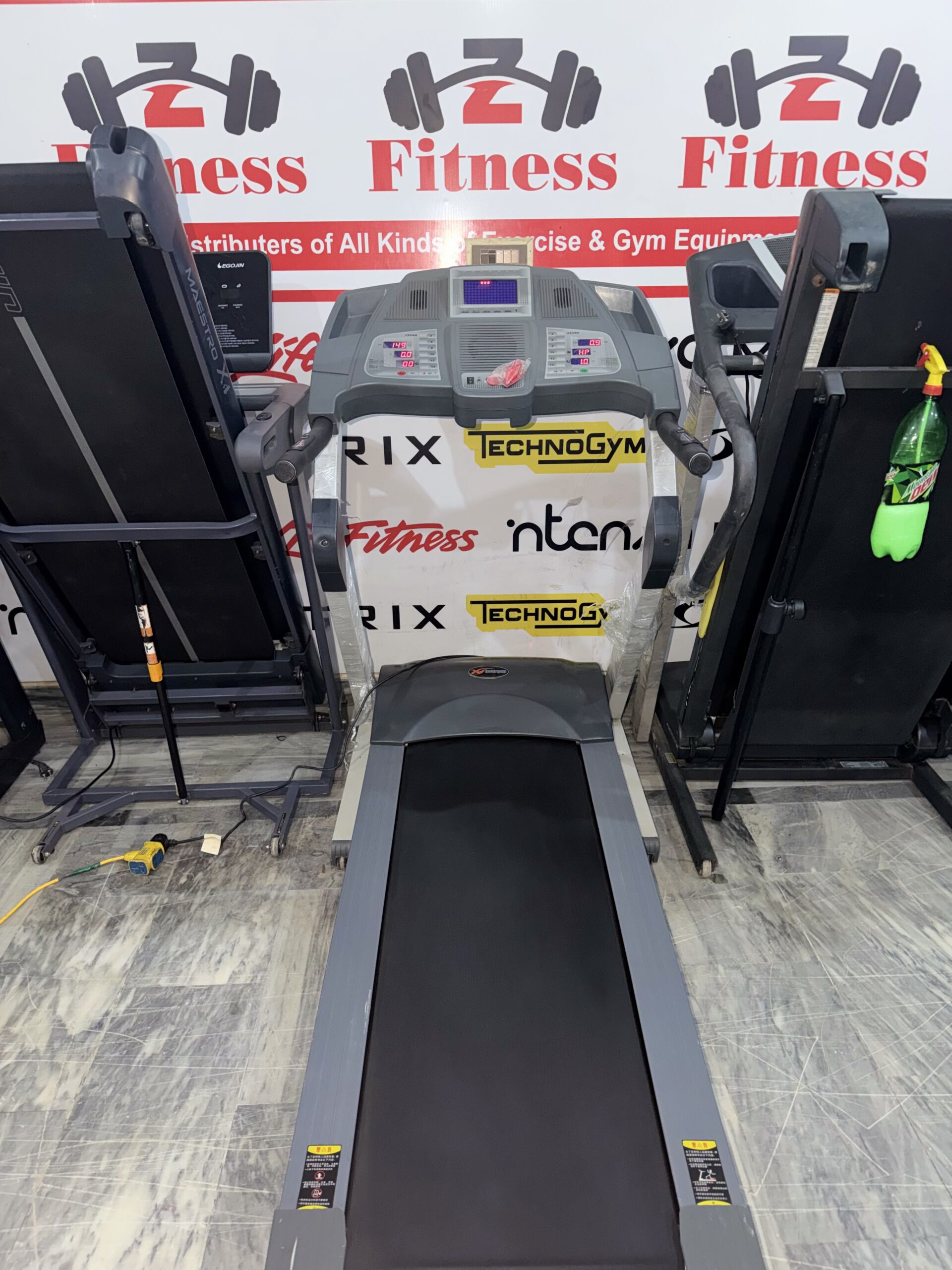 YORK SUPREME 7900 TREADMILL 150kg ( REFURBISHED ) | Z Fitness